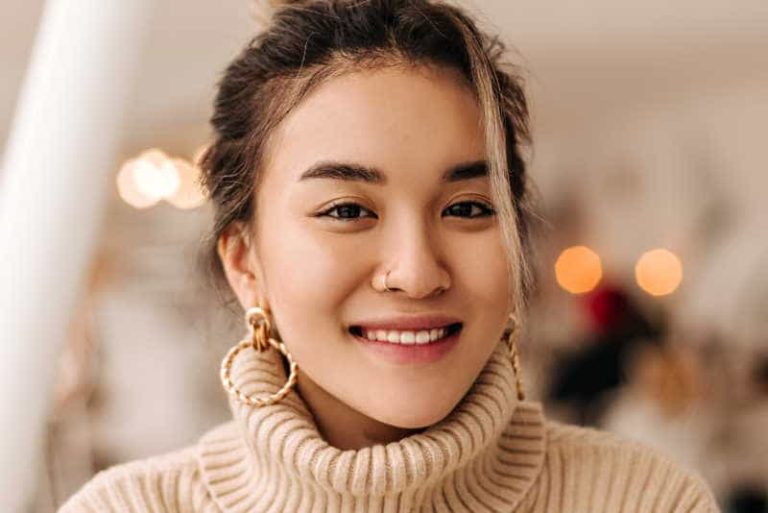 Why Do Earrings Smell: Discover How To Avoid Ear Cheese!