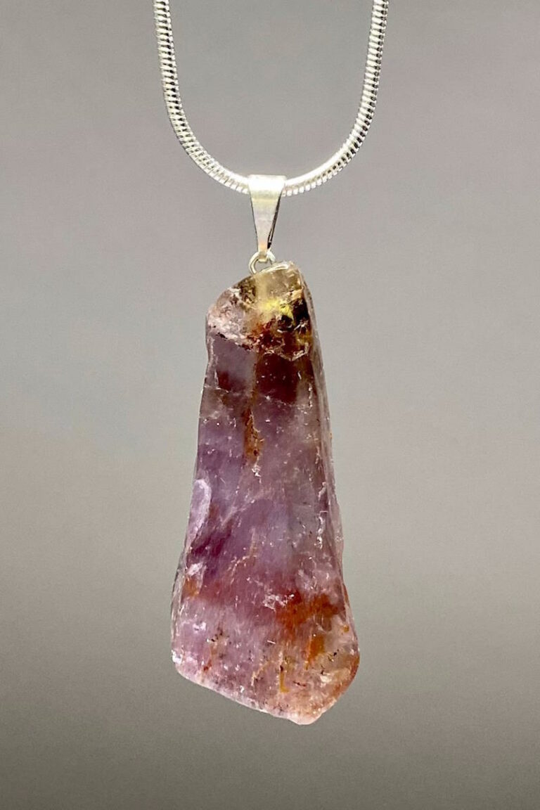 Super 7 Crystals: Discover All Their Meaning and Power